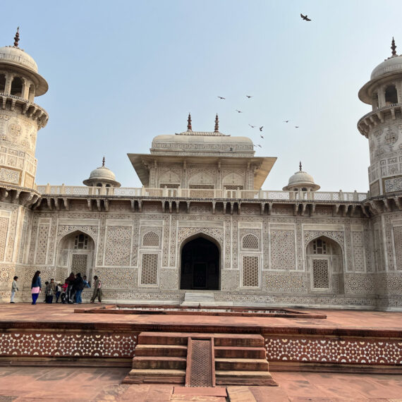 India Heritage | Finding Sir Thomas Roe